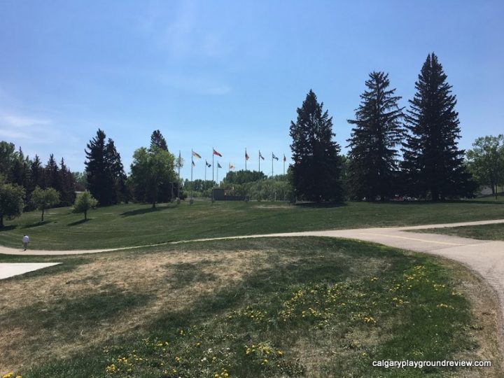 Confederation Park Calgary, Alberta - calgaryplaygroundreview.com