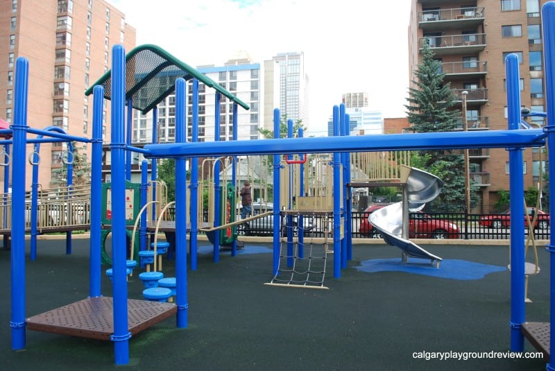 Haultain Park Playground - calgaryplaygroundreview.com