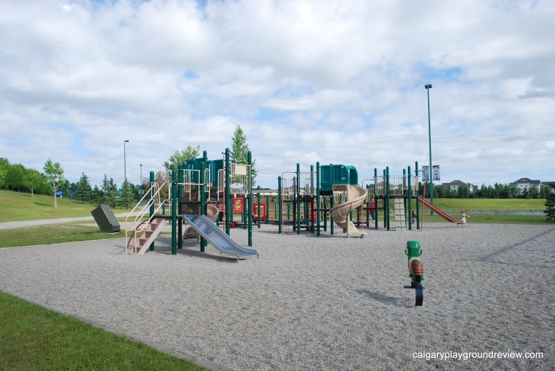 Elliston Park Playgrounds - calgaryplaygroundreview.com