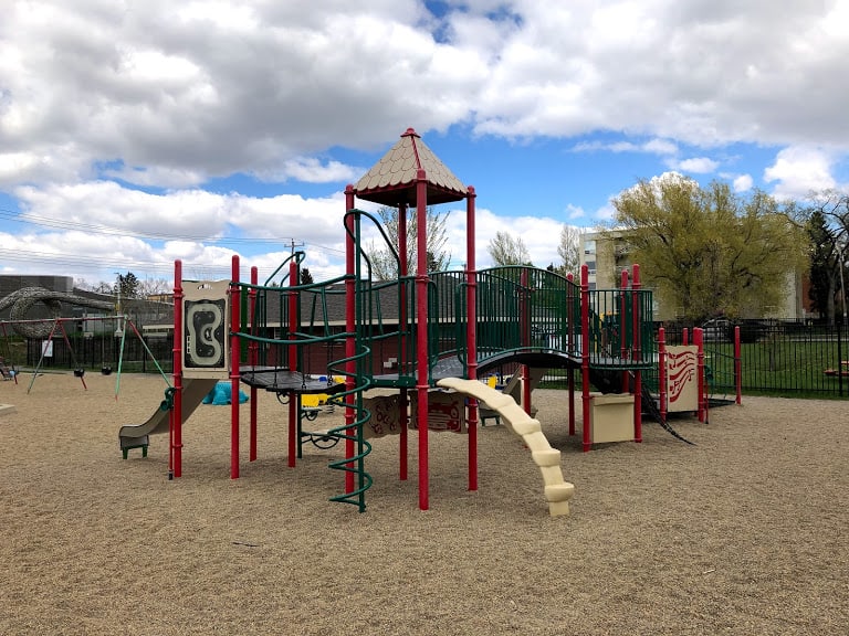 Rotary Park Playground and Spray Park - calgaryplaygroundreview.com