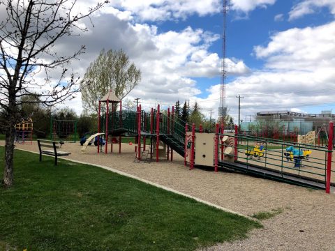 Rotary Park Playground and Spray Park - calgaryplaygroundreview.com