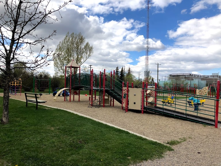 Rotary Park Playground and Spray Park - calgaryplaygroundreview.com