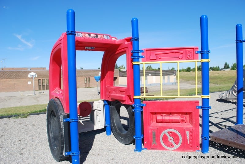 Cappy Smart School Playground - calgaryplaygroundreview.com