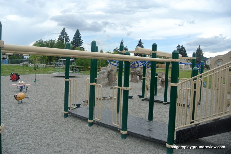 King George School Playground - calgaryplaygroundreview.com