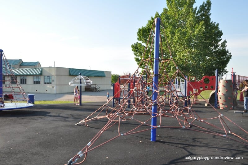 Simons Valley School Playground - calgaryplaygroundreview.com