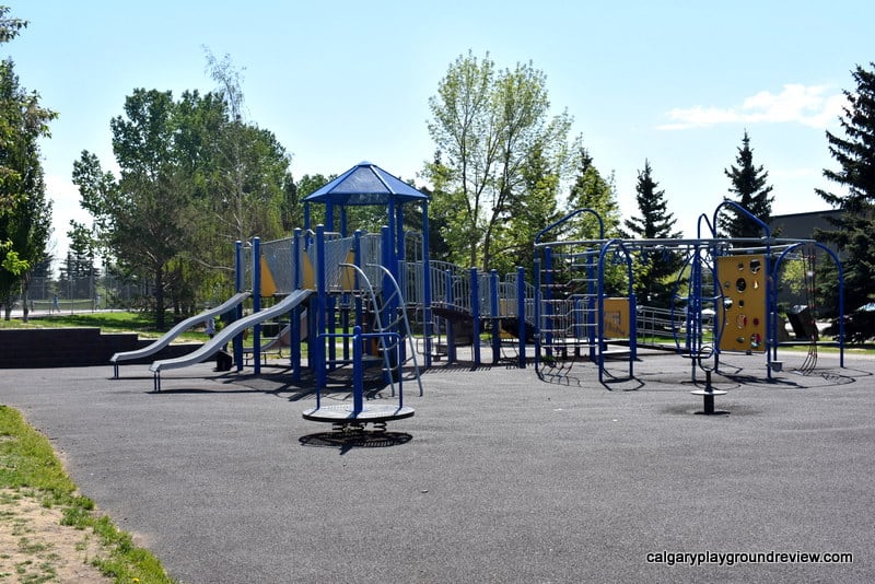 Prairie Winds South Playground - calgaryplaygroundreview.com