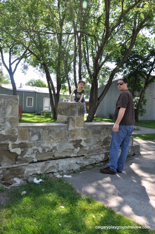 Rundle Ruins Park - calgaryplaygroundreview.com