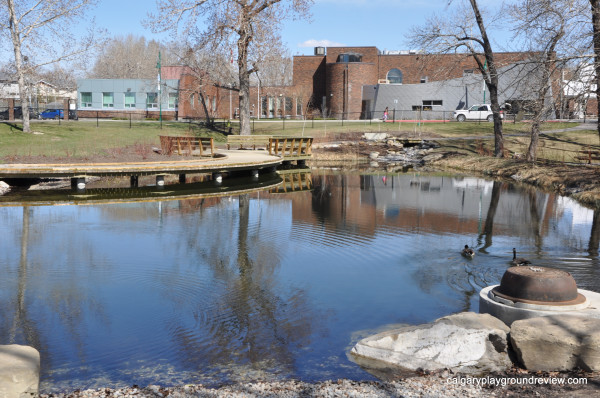 Pearce Estate Park and Playground - calgaryplaygroundreview.com