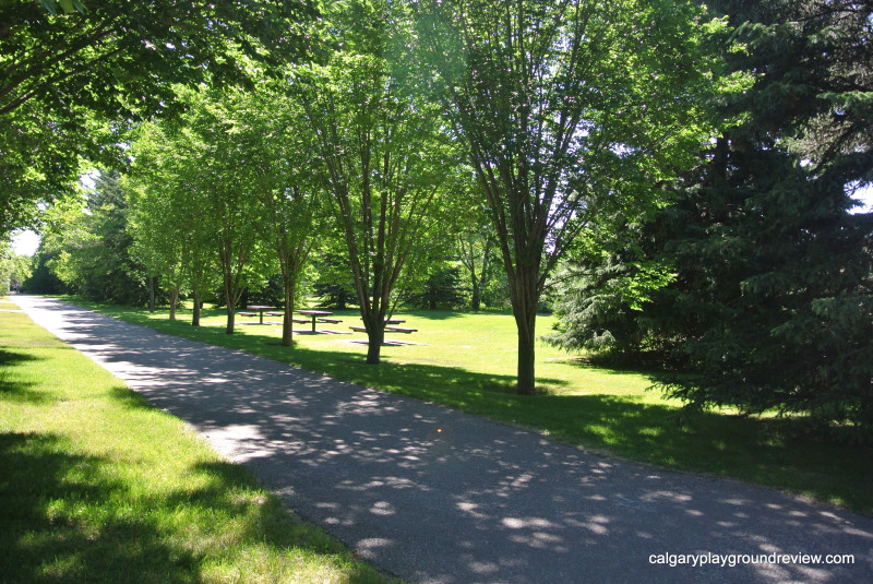 Baker Park - calgaryplaygroundreview.com