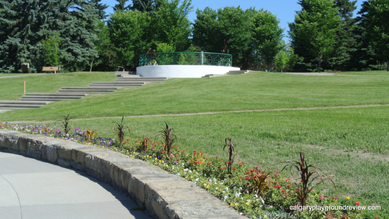 Baker Park - calgaryplaygroundreview.com