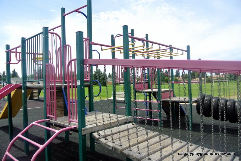 Haultain Memorial School Playground - Queensland ...