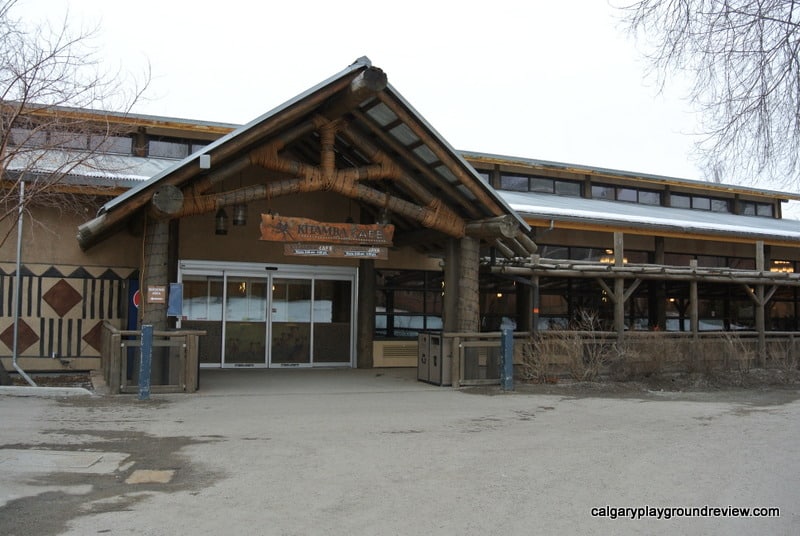 Going to the Calgary Zoo in the Winter - calgaryplaygroundreview.com