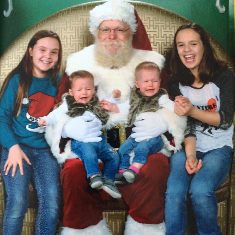 A humorous (but helpful) guide to getting great pictures with Santa ...