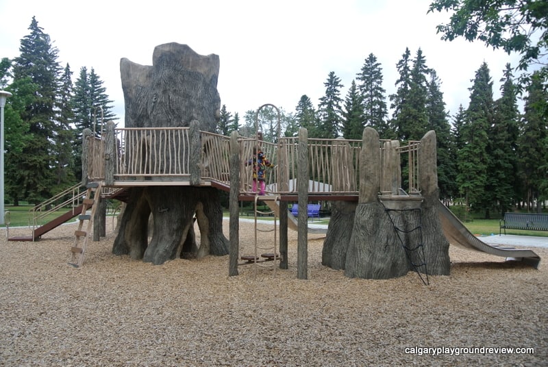 Borden Park Playground - Edmonton - calgaryplaygroundreview.com
