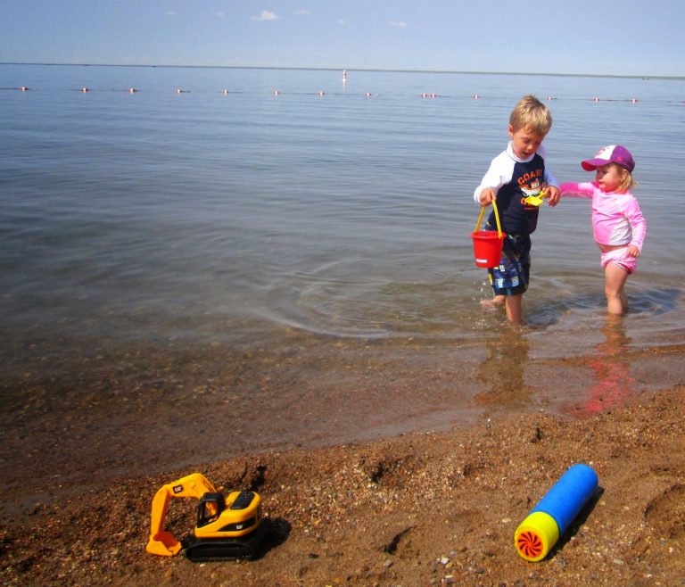 Super Fun Places to Go with the Kids in Alberta This Summer ...