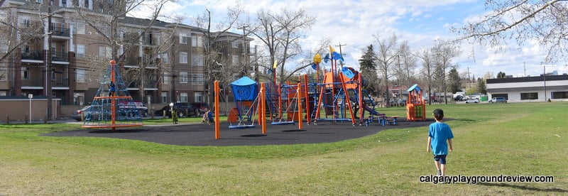 Manchester Insect Playground - calgaryplaygroundreview.com