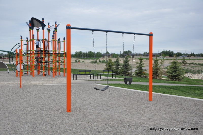 Midtown Playground - Airdrie - calgaryplaygroundreview.com