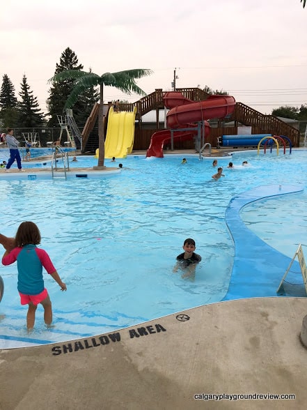 Raymond Outdoor Aquatic Centre - Raymond, Alberta ...