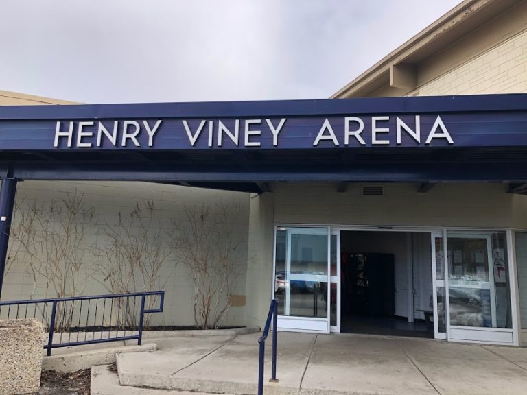 Stew Hendry/Henry Viney Arenas - Calgary Rink Review ...
