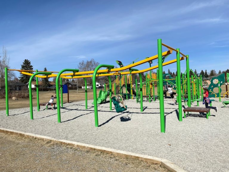 Calgary's Top 15 playgrounds 2021 - calgaryplaygroundreview.com