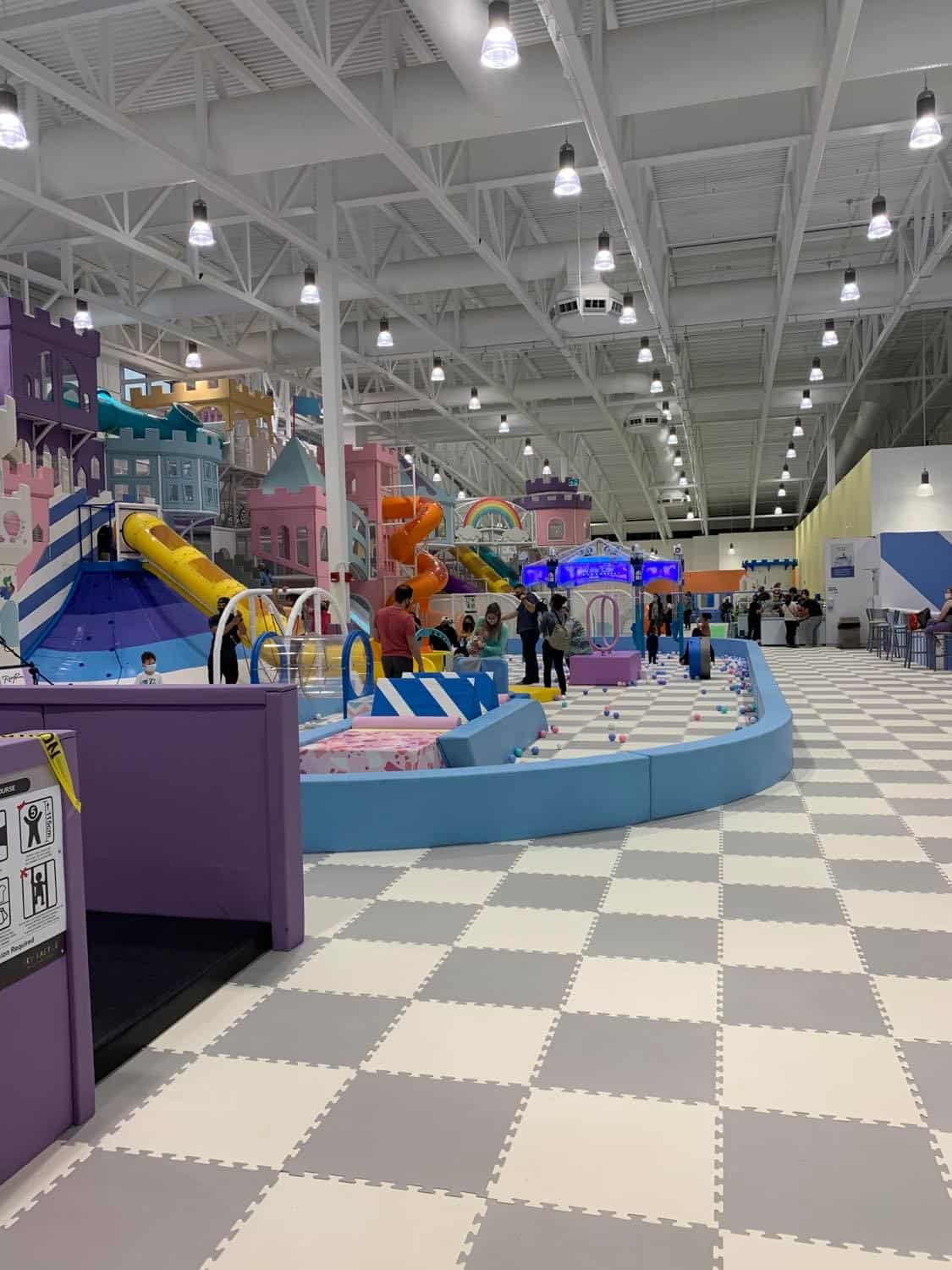 Sky Castle Family Fun Centre - calgaryplaygroundreview.com