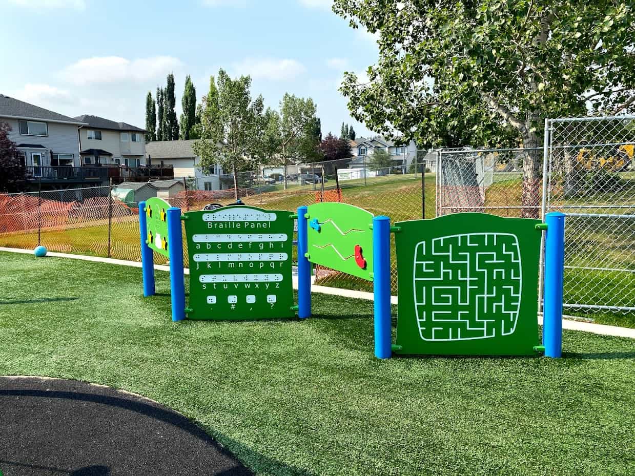 Hidden Hut Playground - calgaryplaygroundreview.com