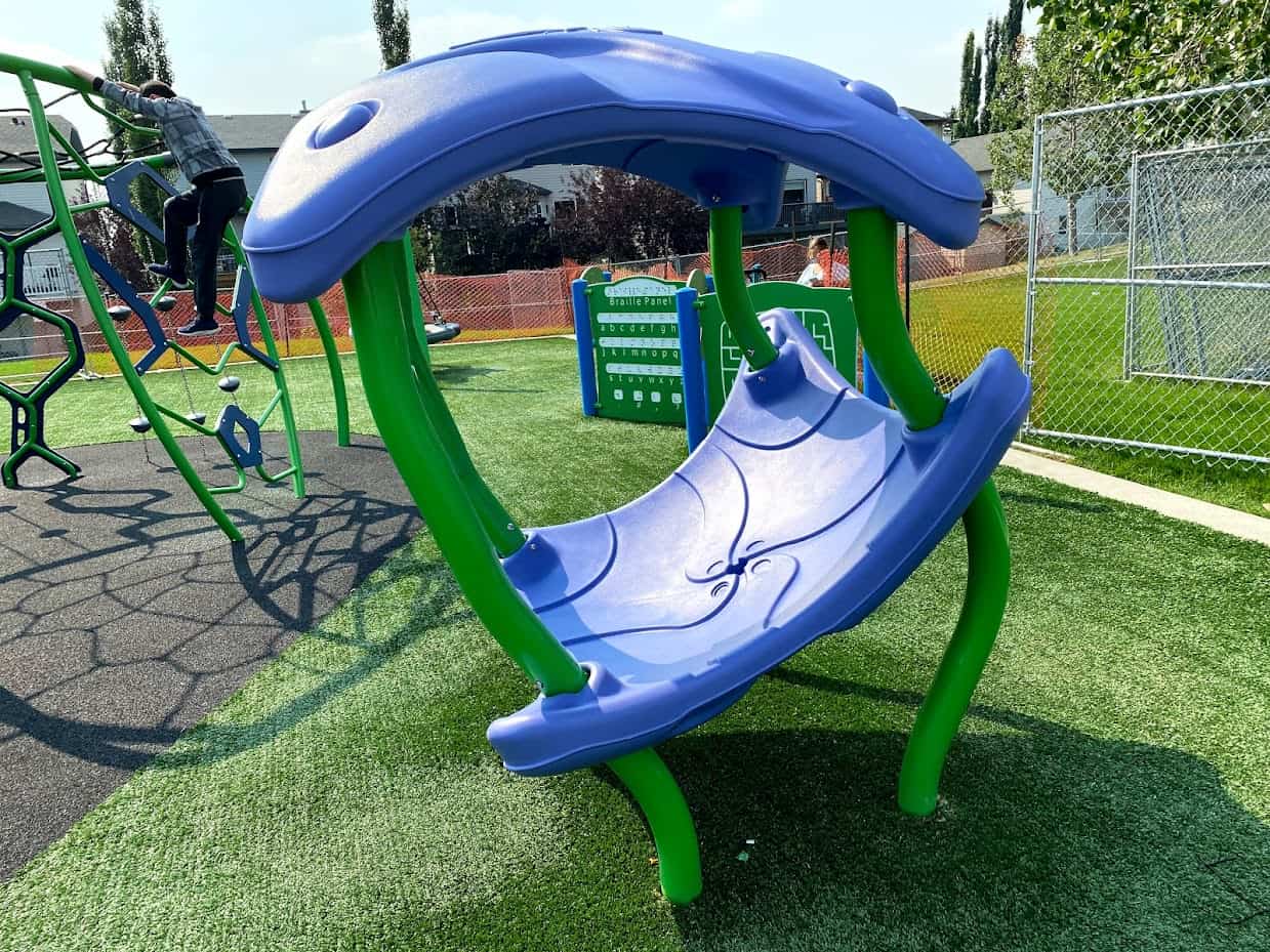 Hidden Hut Playground - calgaryplaygroundreview.com