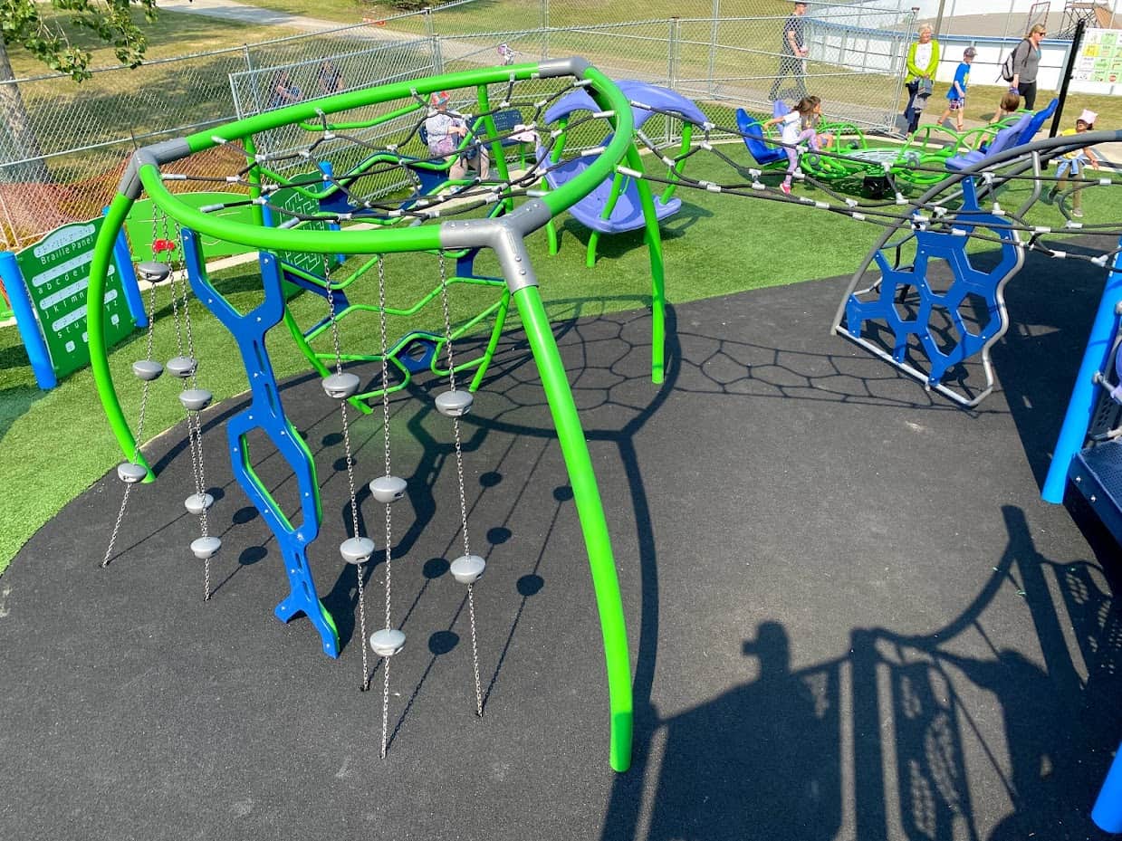 Hidden Hut Playground - calgaryplaygroundreview.com