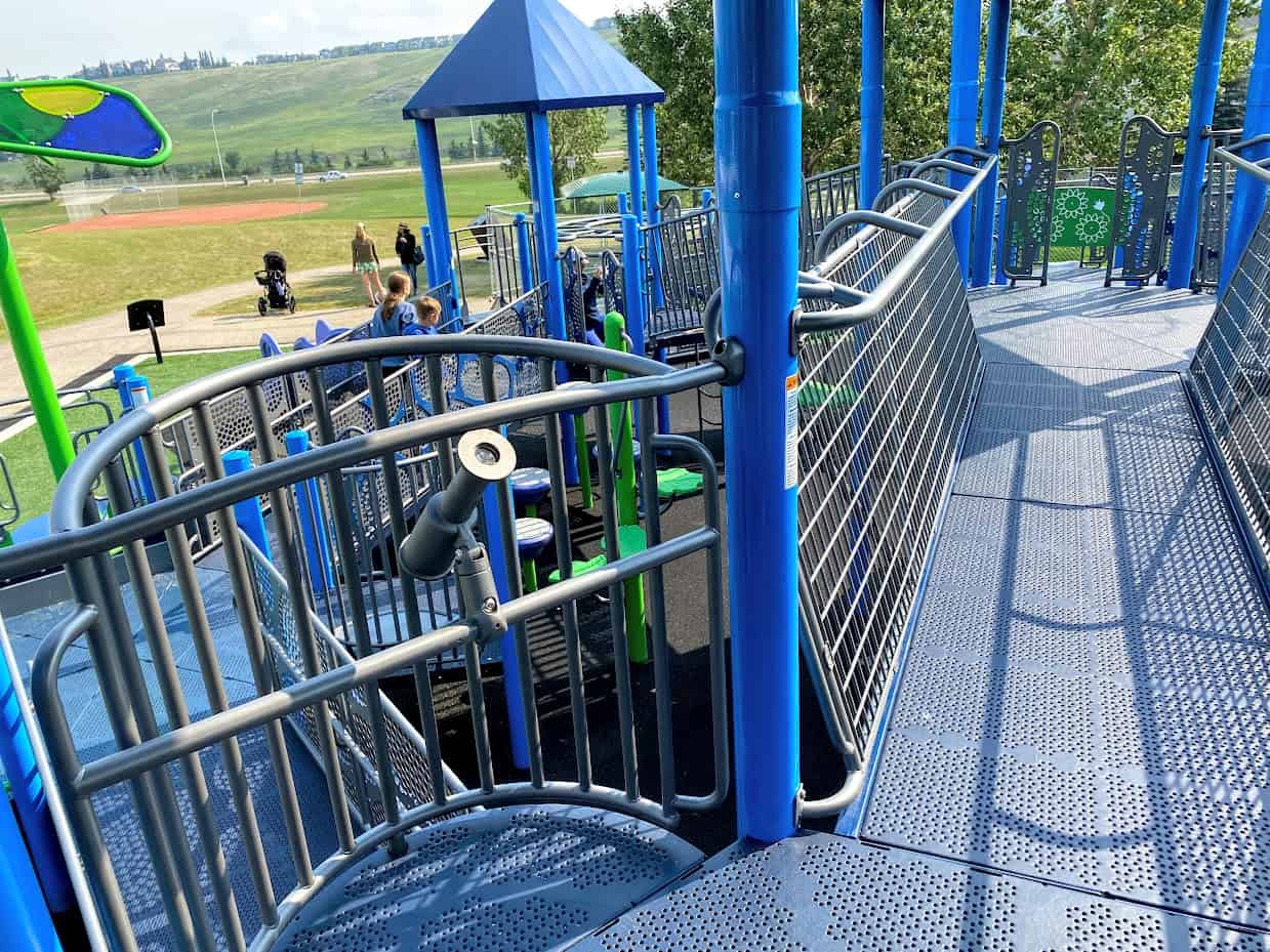 Hidden Hut Playground - calgaryplaygroundreview.com