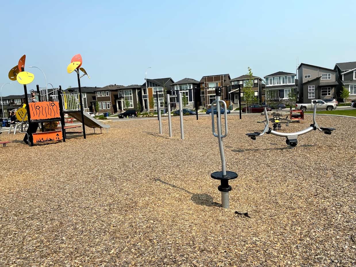 Cornerstone Insect Playground - calgaryplaygroundreview.com