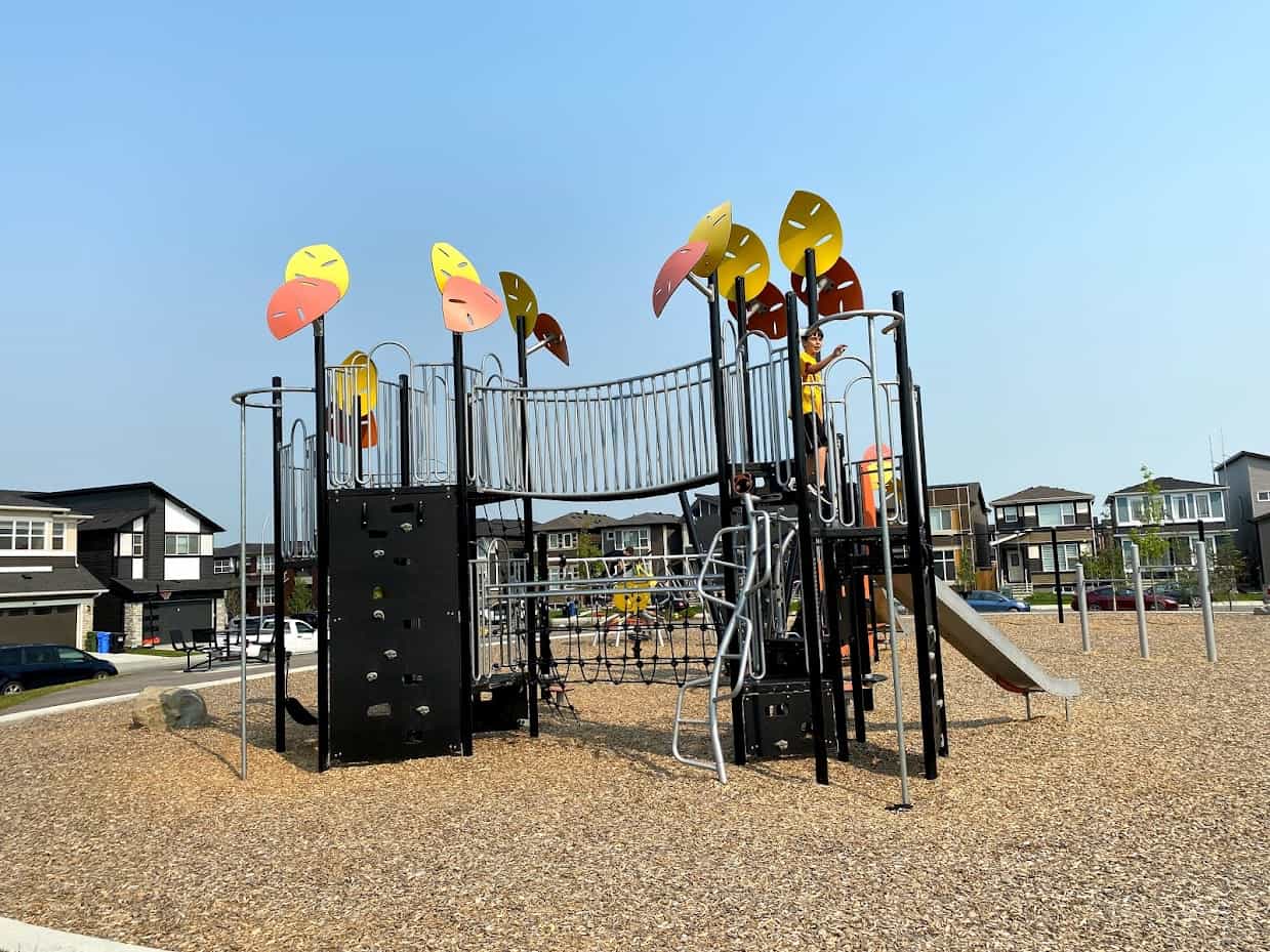 Cornerstone Insect Playground - calgaryplaygroundreview.com