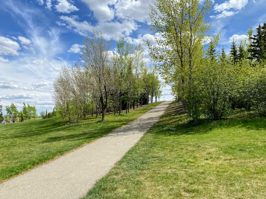 Elliston Park - calgaryplaygroundreview.com