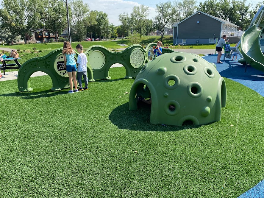 Tuxedo Corner Playground - Tuxedo Park Community Centre Playground ...