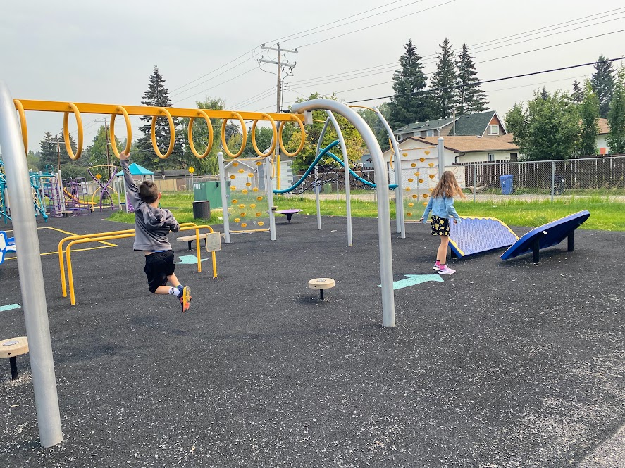 Captain John Palliser School Playground - calgaryplaygroundreview.com