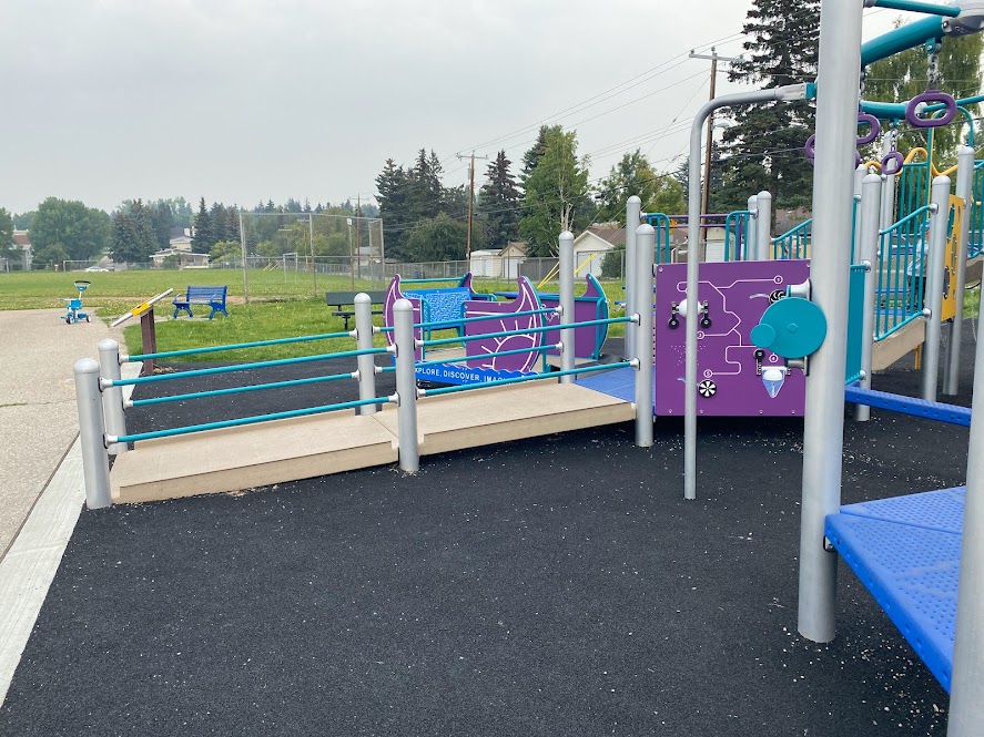 Captain John Palliser School Playground - calgaryplaygroundreview.com