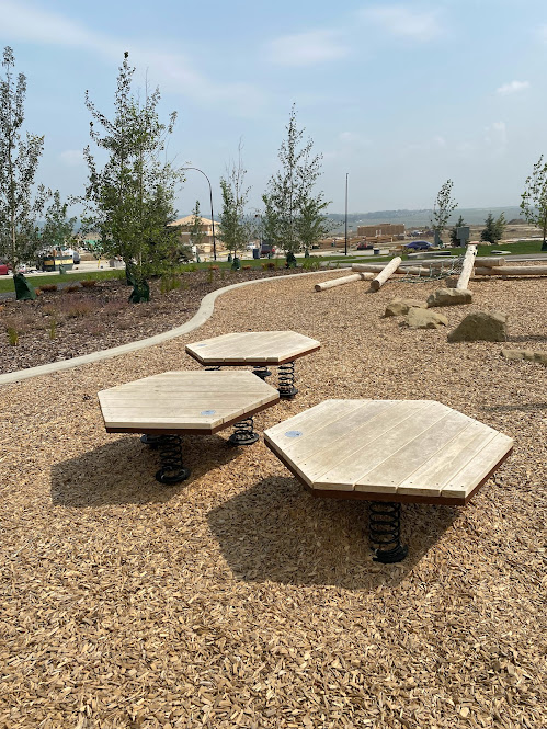 Glacier Ridge Fox Playground - calgaryplaygroundreview.com